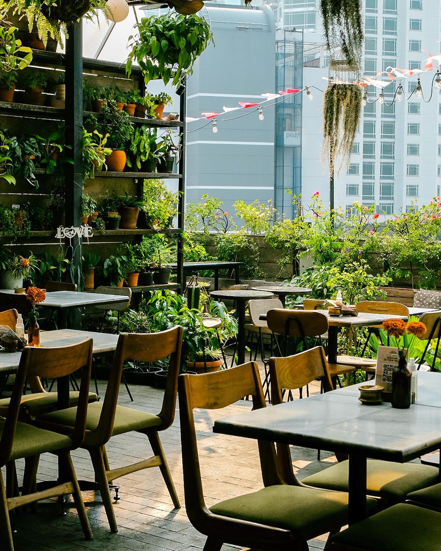 Hause Rooftop Setiabudi | Kuliner Arty